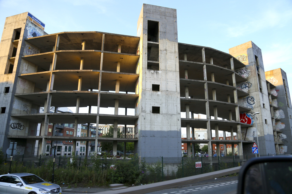 A crappy building | Beewriter | Blipfoto
