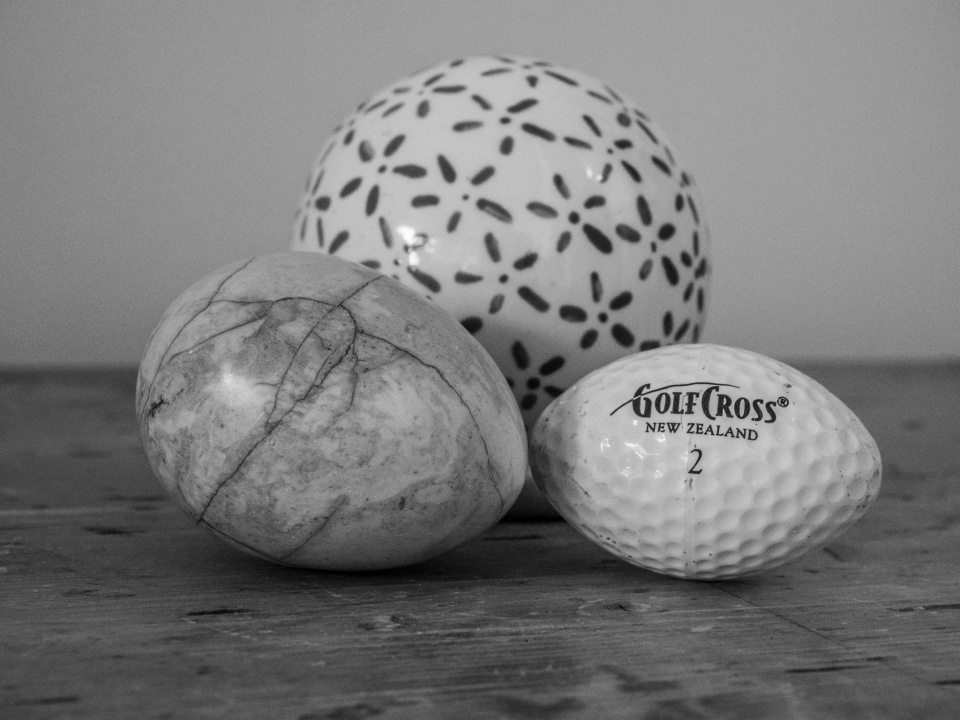 MM528...sphere and/or ovoid | ninniex | Blipfoto