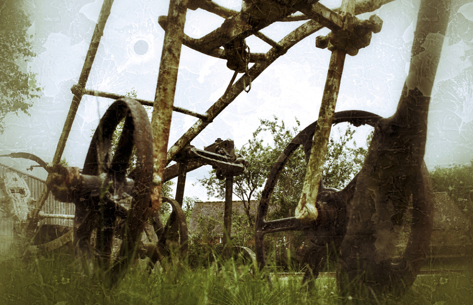 Earthmover | pixelpixie | Blipfoto