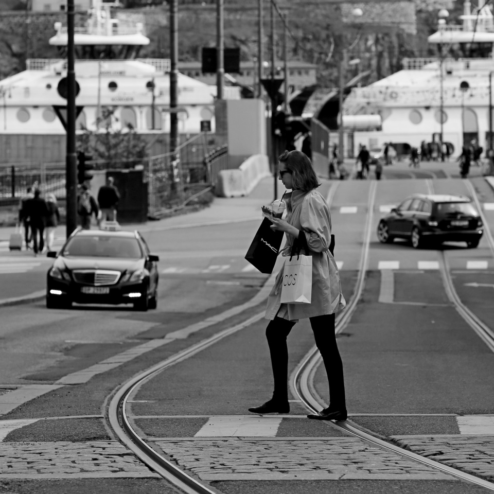 Miss MacCos on the line | Mort1St | Blipfoto