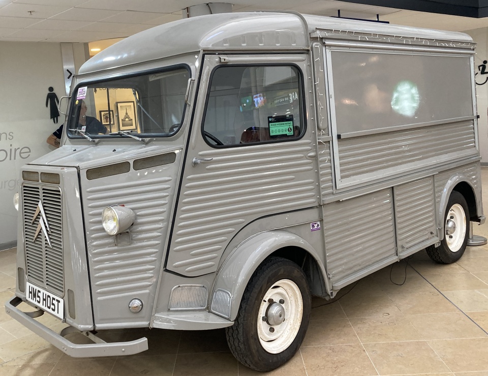 Iconic van | Tickytocky | Blipfoto