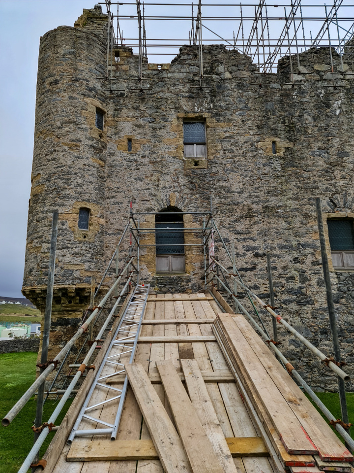 Scalloway Castle Drawbridge | ZE1Christie | Blipfoto