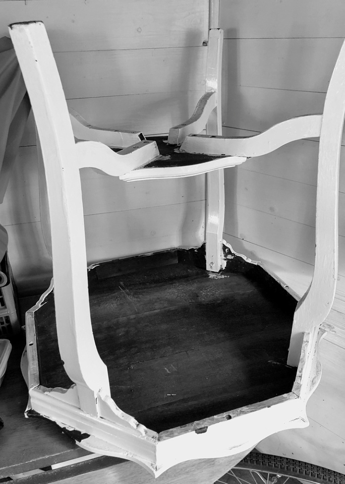 One upside down table for free | Sparky | Blipfoto