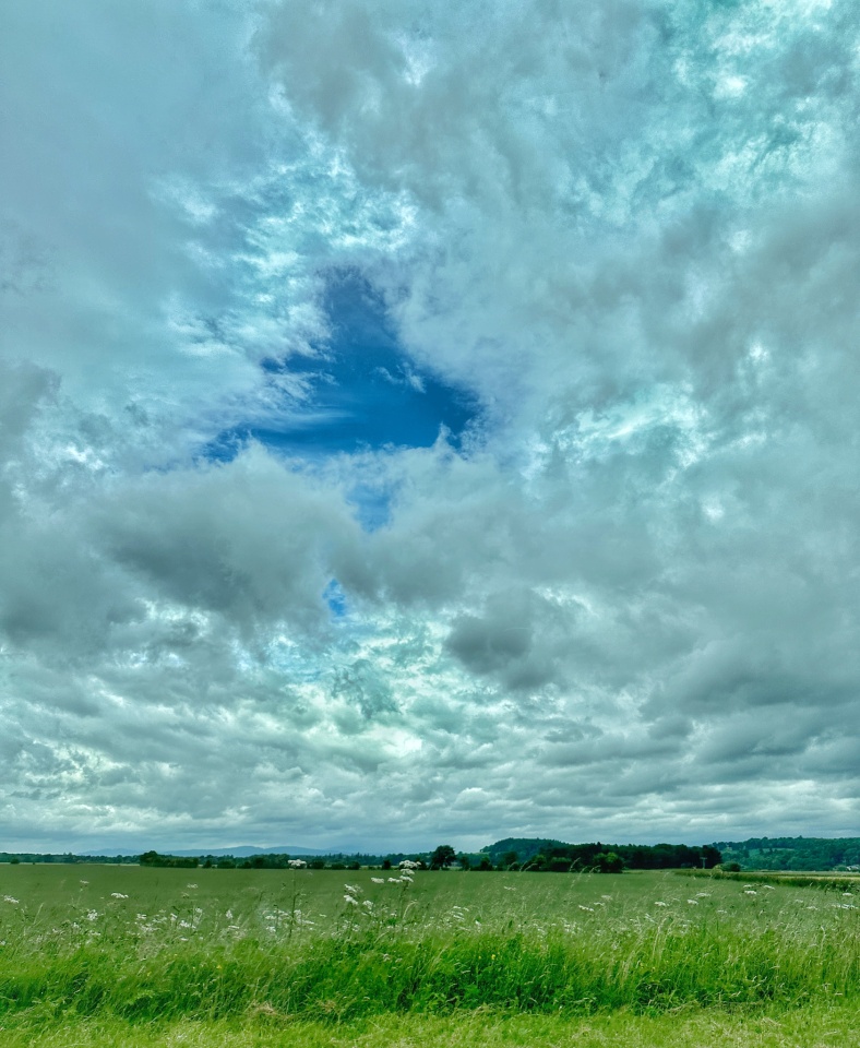 A glimpse of blue... | Damnonii | Blipfoto