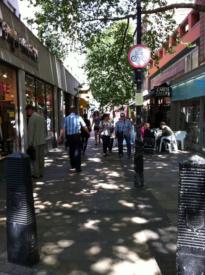 Lansdowne Row | Danksound | Blipfoto