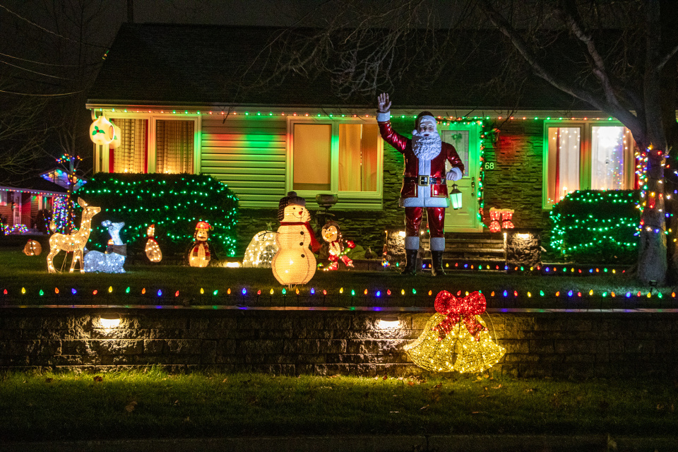 Christmas light tours | KathyH58 | Blipfoto