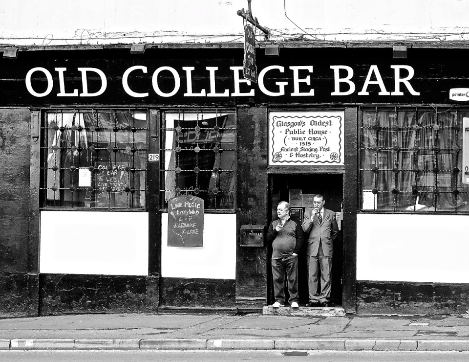 Old College Bar | Photogen | Blipfoto