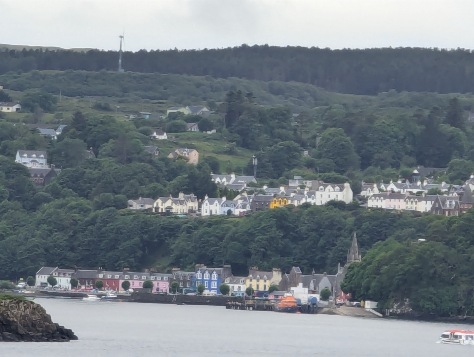 Looking back | Melisseus | Blipfoto