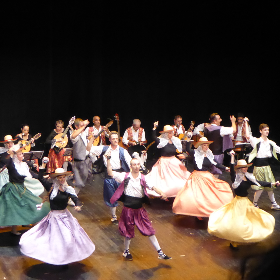 La Sardana - traditional Catalan dance and music | Janewatt | Blipfoto