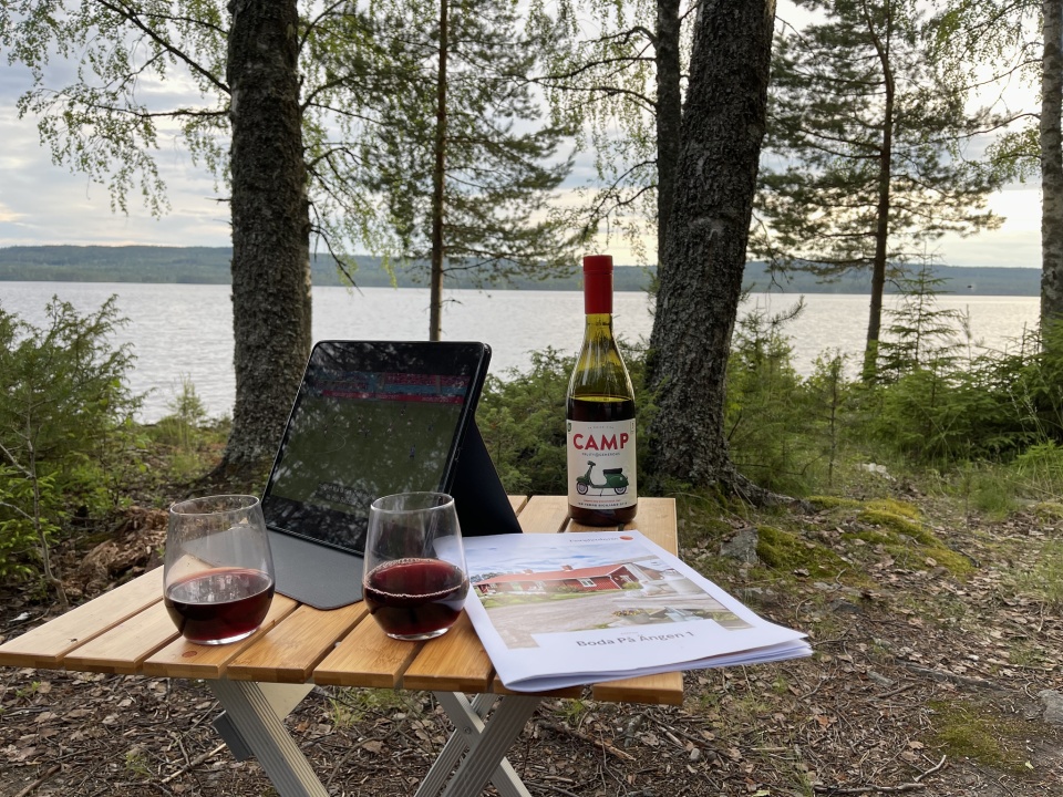 Lake Skasen | TrudeAndNova | Blipfoto