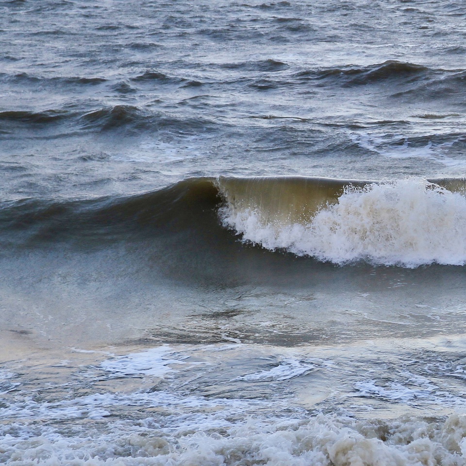 Winter waves | maureen6002 | Blipfoto