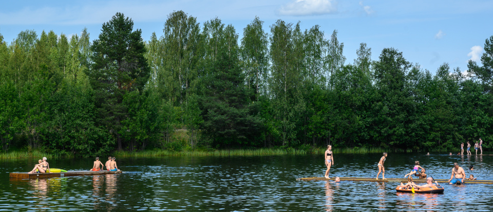 84 degrees Fahrenheit up north...... | BengtCarlsson | Blipfoto