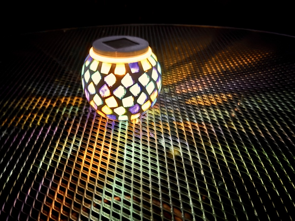 Solar powered light.18:40. | biddy | Blipfoto