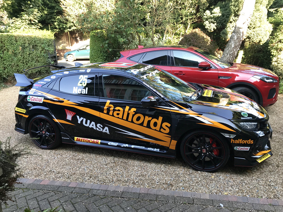 Extrovert car | Carscribe | Blipfoto