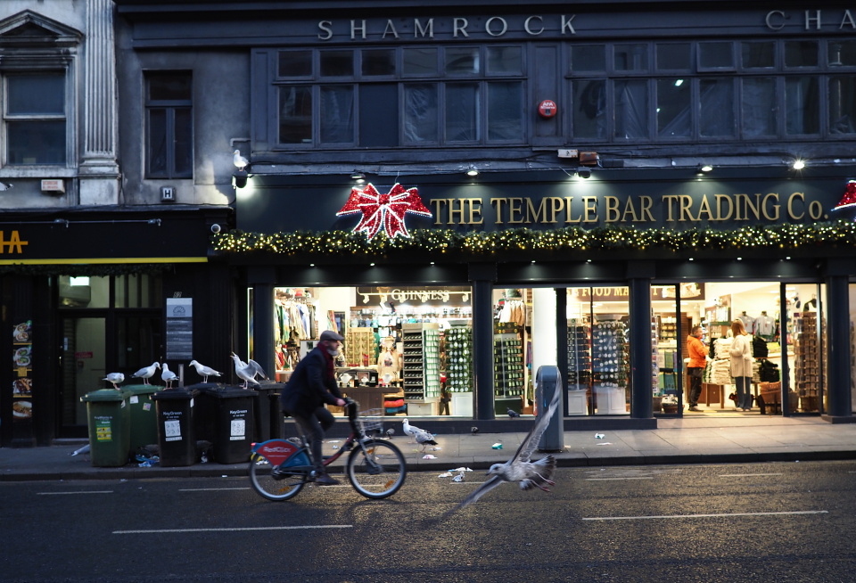 Doing a brisk trade... | Raheny_Eye | Blipfoto