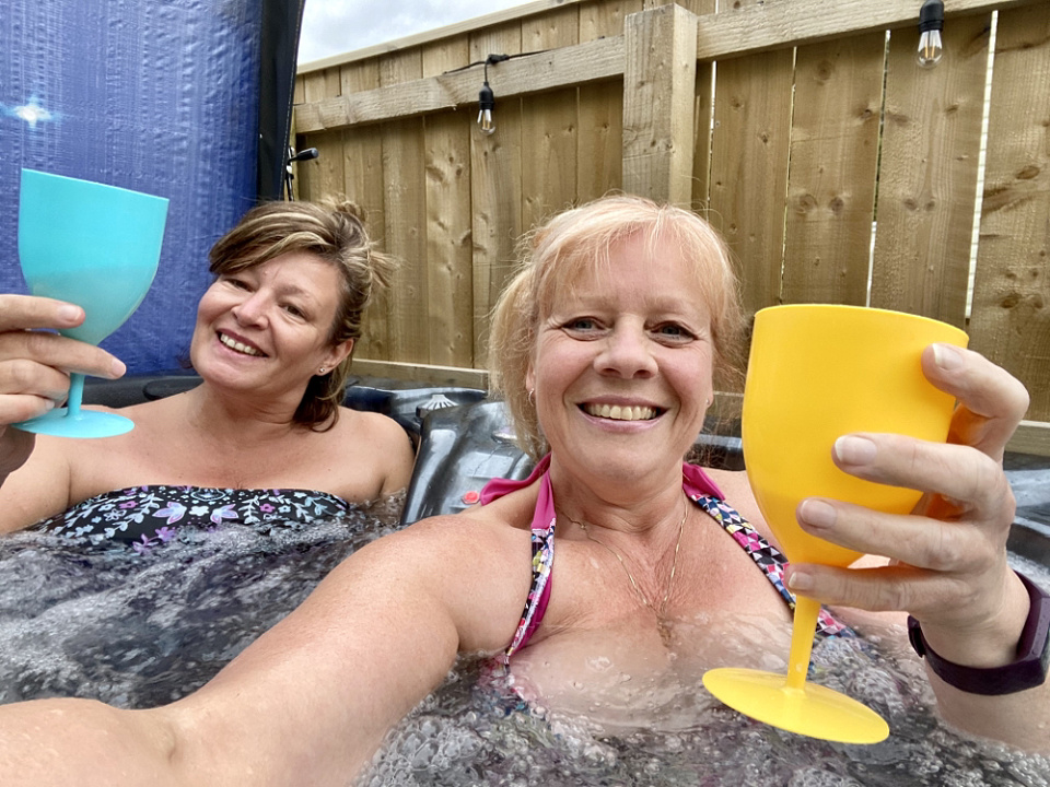 Hot Tub Happiness | Beewriter | Blipfoto