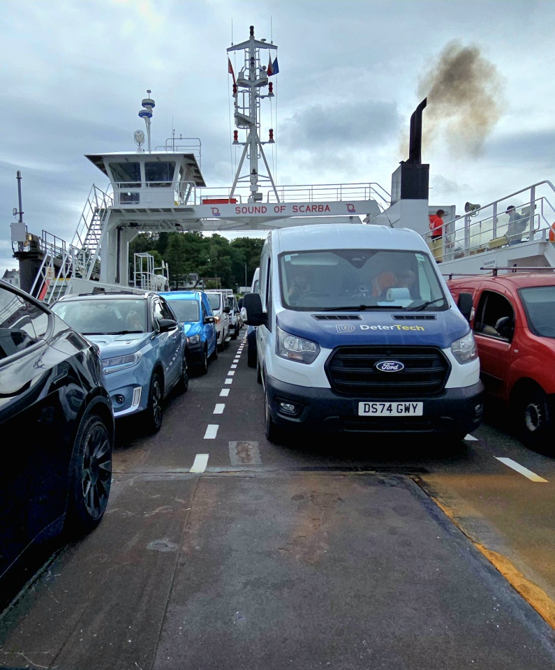 Long way, short cut! | snapper | Blipfoto