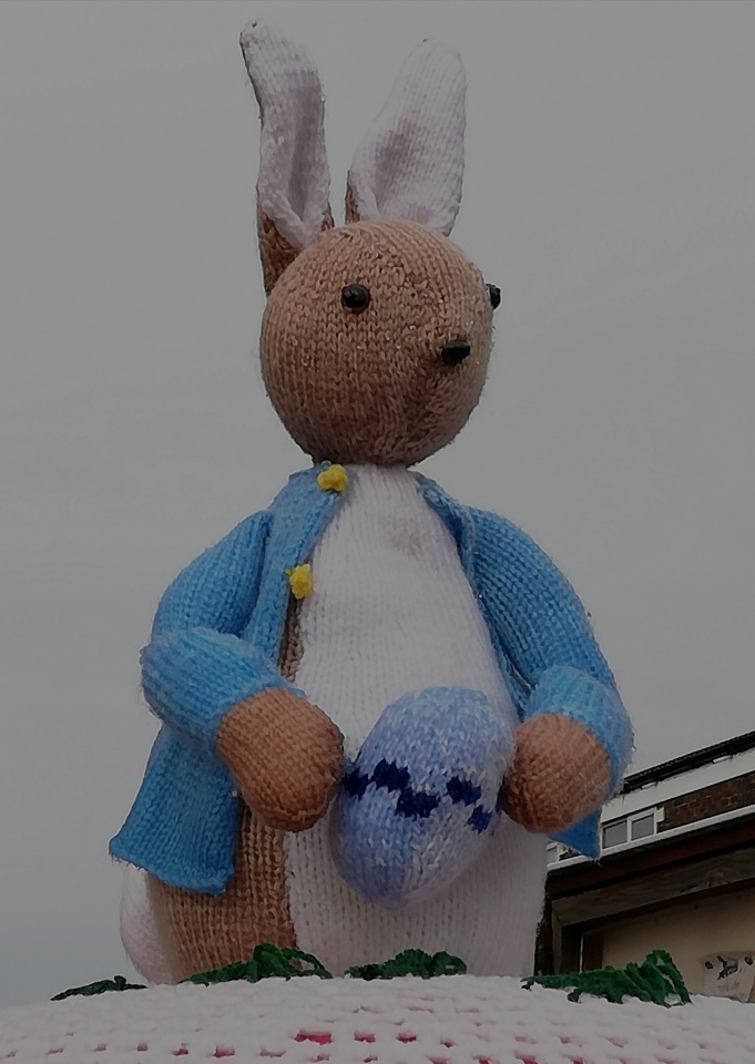 Easter postbox bunny | ladypop | Blipfoto