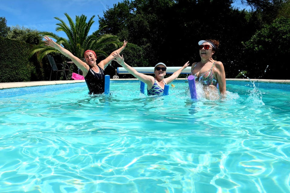 unsynchronised pool capers | spishy | Blipfoto