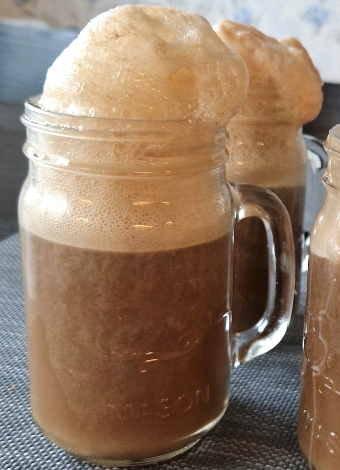 Root beer floats | traceypal | Blipfoto