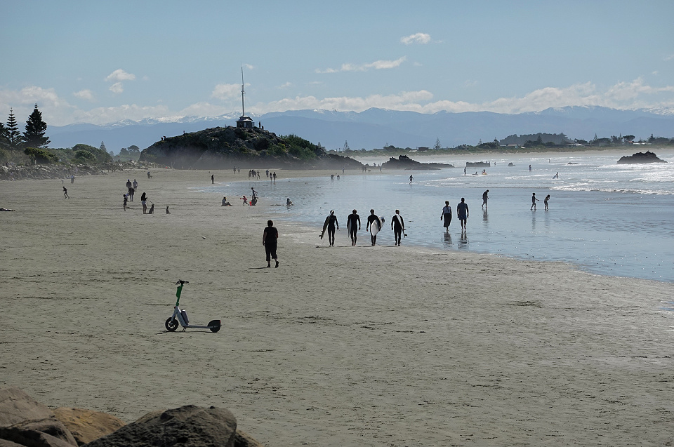 Sumner Beach and Cave Rock | Kiwianna | Blipfoto