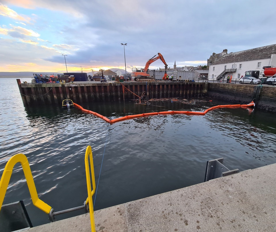 SUNK | EllyJay | Blipfoto