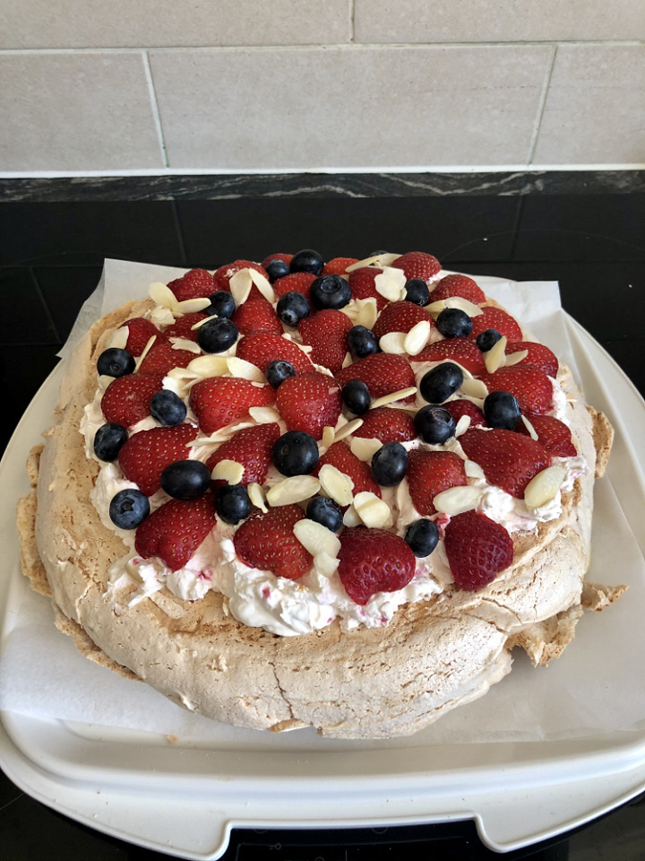 Summer fruit pavlova | ShanWilliams | Blipfoto