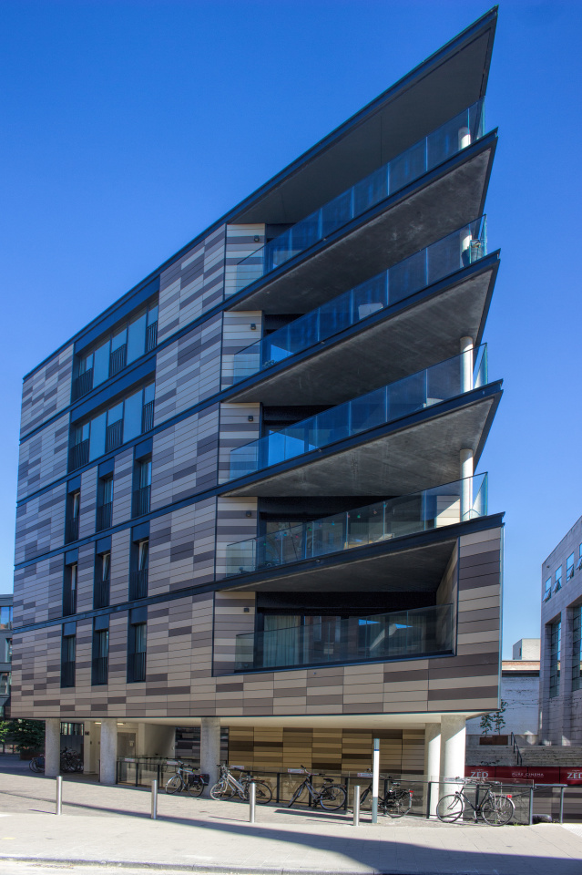 Triangular Building | nigelsmart | Blipfoto