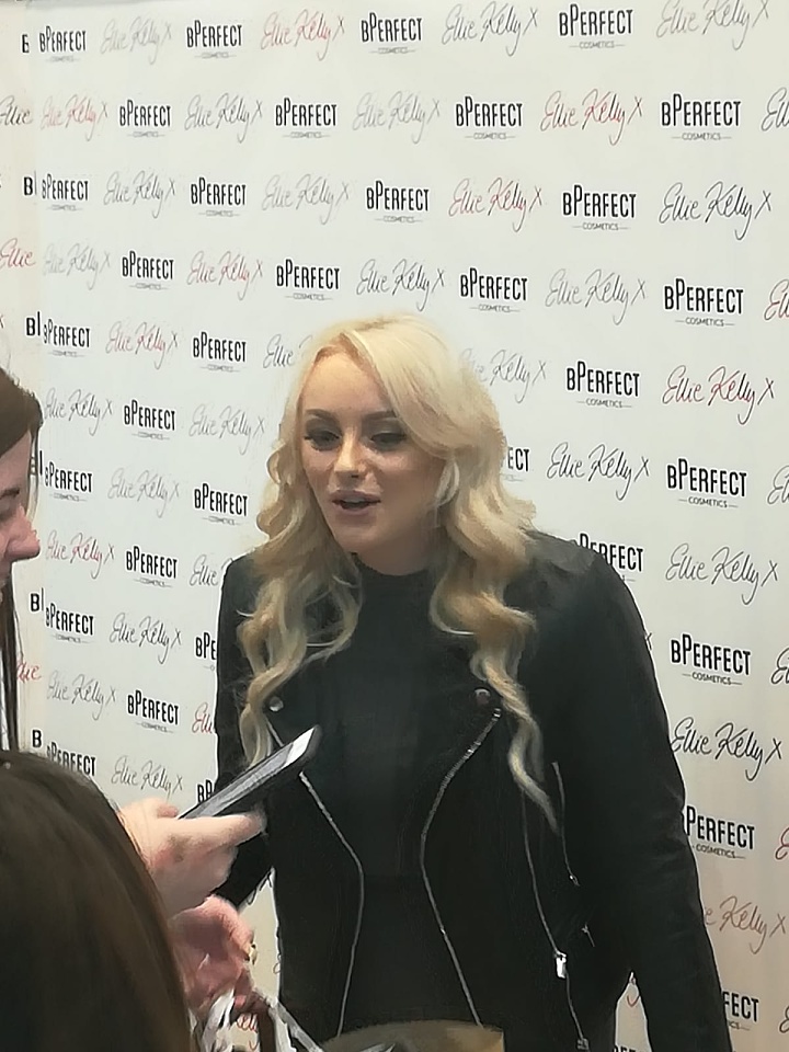 Corry actress in boots | sunflower | Blipfoto