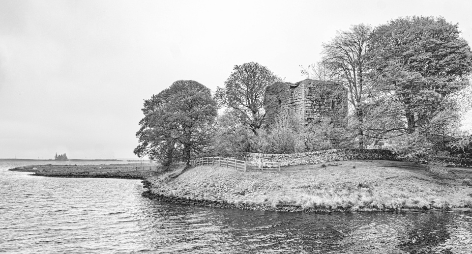 Cairns Castle | RockArea | Blipfoto