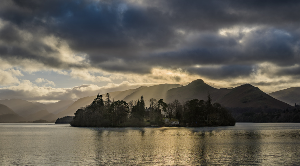 Sunset over Catbells | JohnGravett | Blipfoto