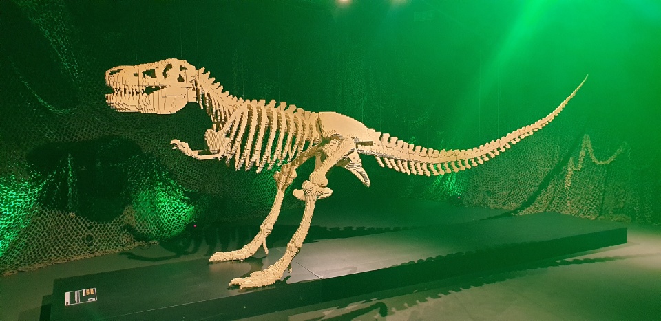 The Art of the Brick - Dinosaur T-Rex | pencefn | Blipfoto