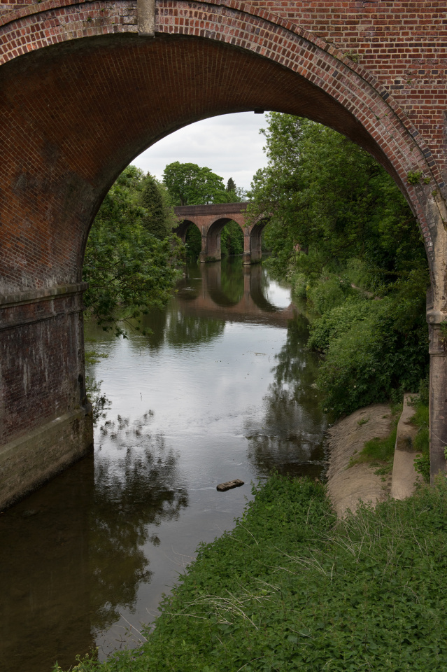 Arch bridge in Leatherhead | NickyR | Blipfoto