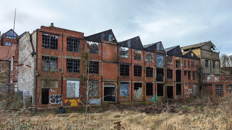 The derelict factory... | 60plus10 | Blipfoto