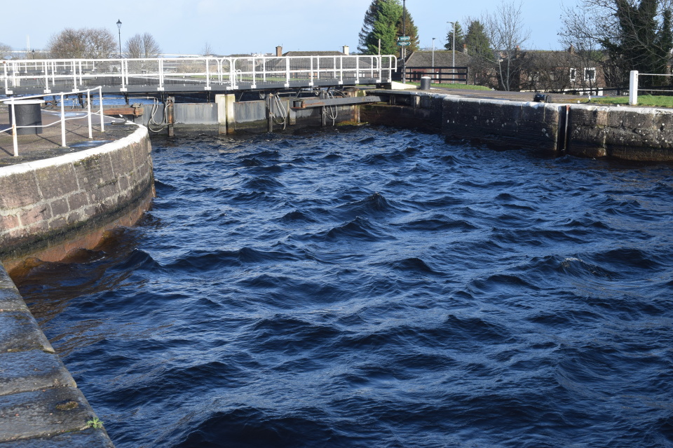 Choppy waters on the canal | Martinski | Blipfoto