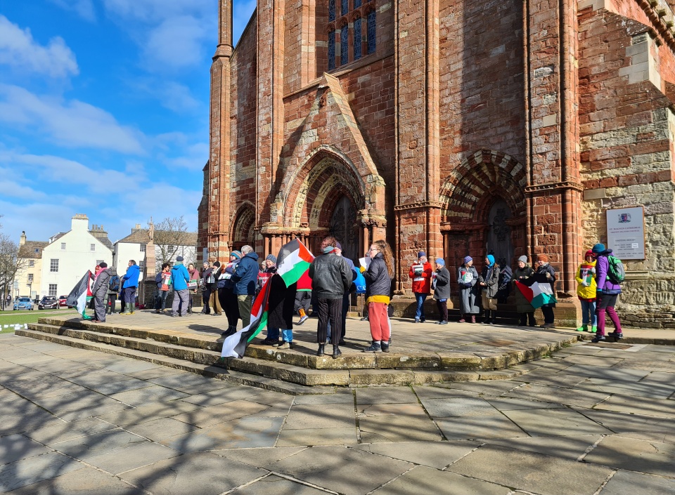 WINDY VIGIL | EllyJay | Blipfoto