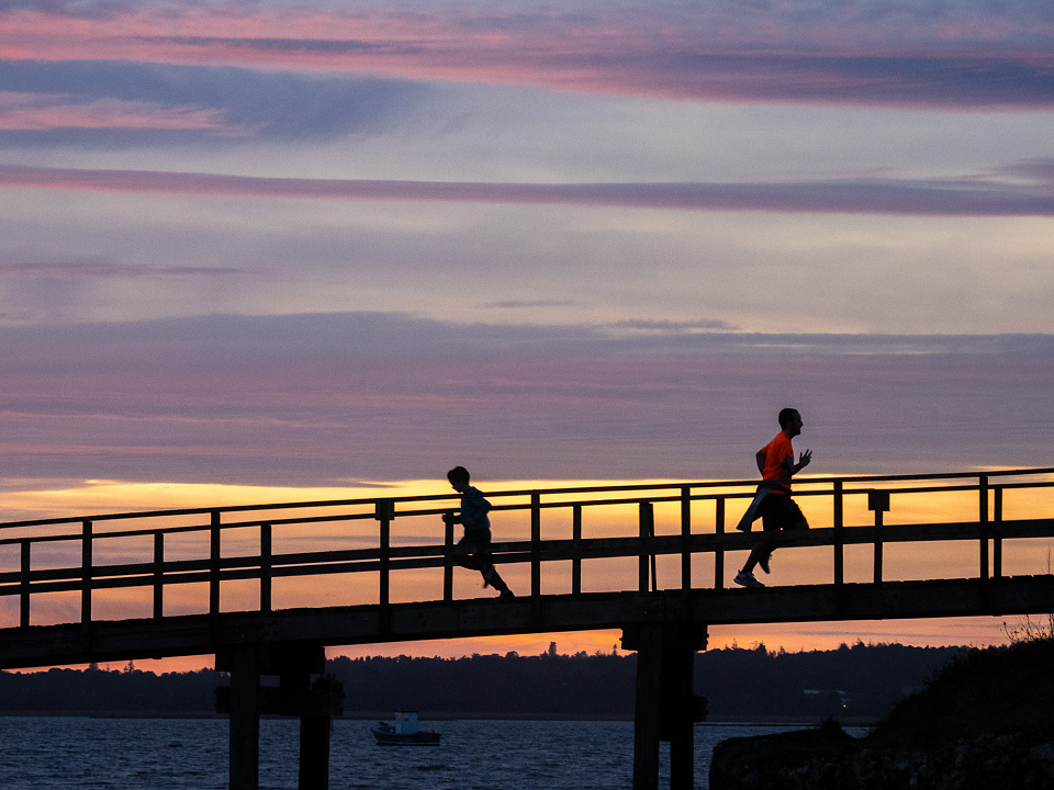 Sunset Runners | AH14 | Blipfoto