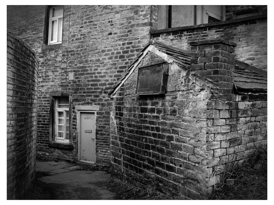 Wharf Masters Cottage (side door) | Dave_in_Elland | Blipfoto