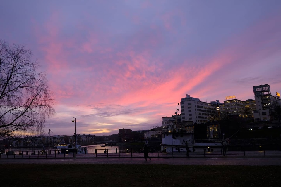 First sunlight in December | bengtsbilder | Blipfoto
