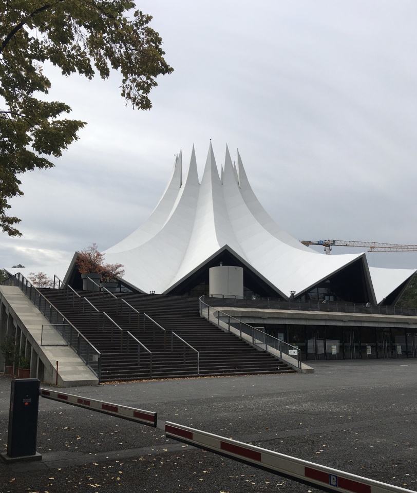 Weird pointy building | CeliaGerson | Blipfoto