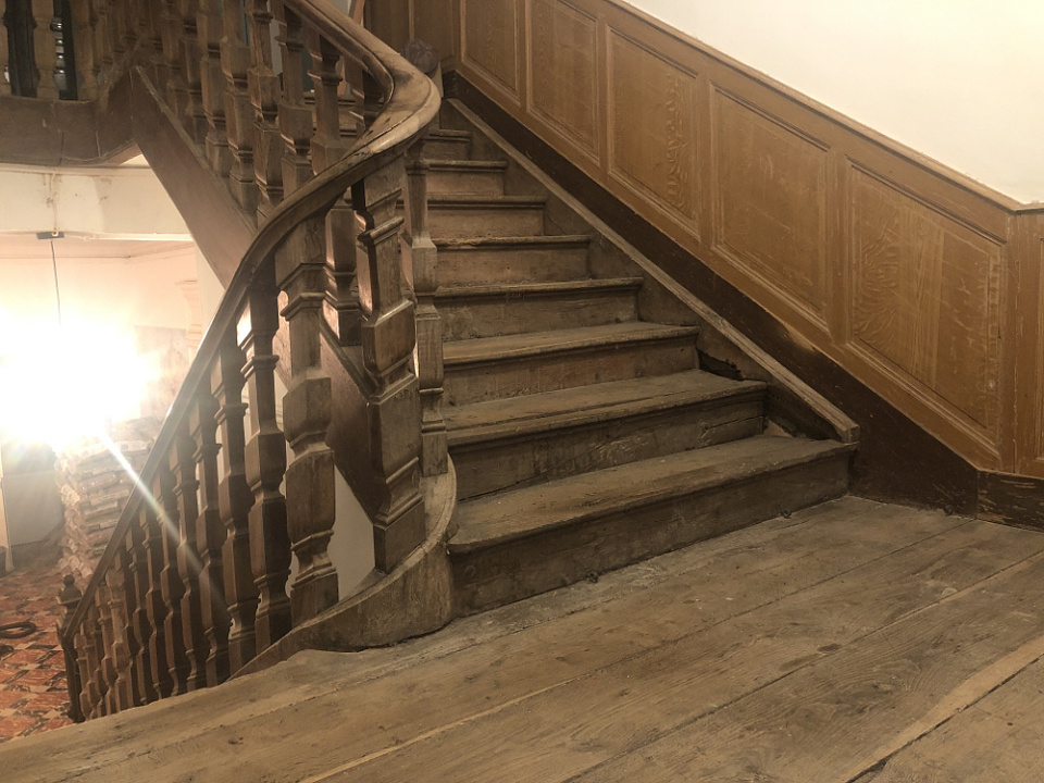 Half way up the stairs | SooB | Blipfoto