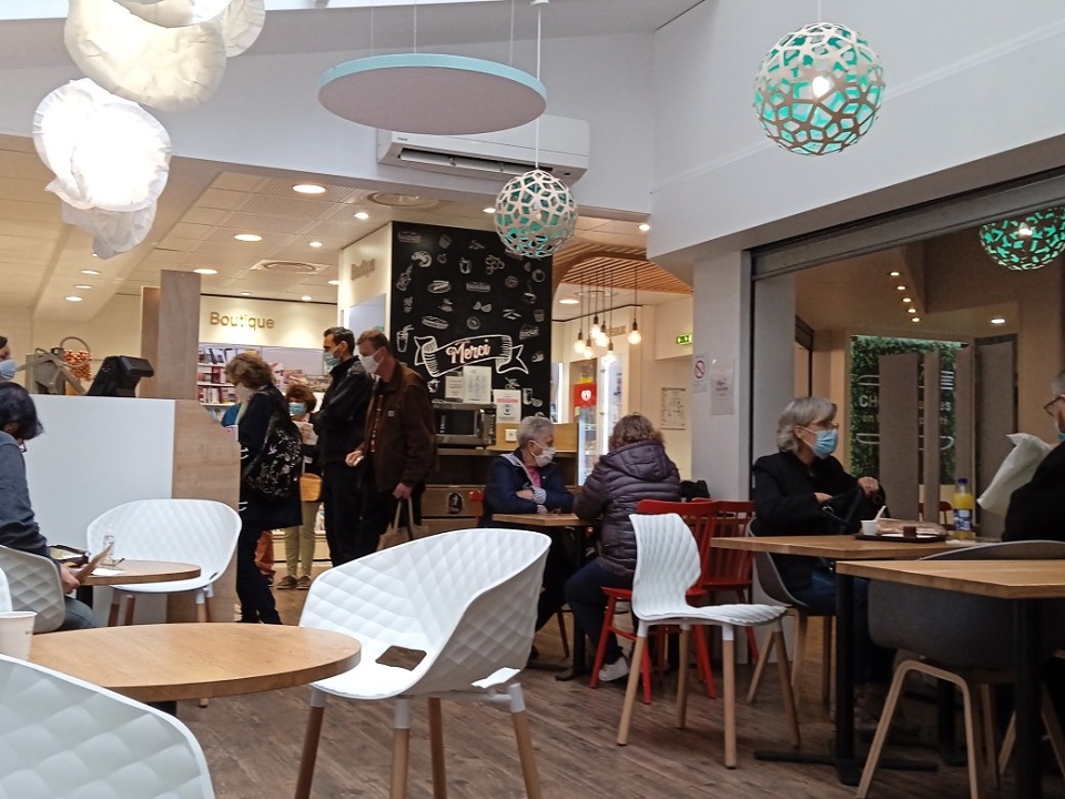 Rennes Hospital cafe/shop | Janewatt | Blipfoto