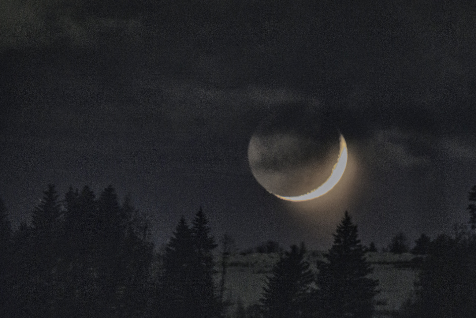 The moon is up! | Terje | Blipfoto