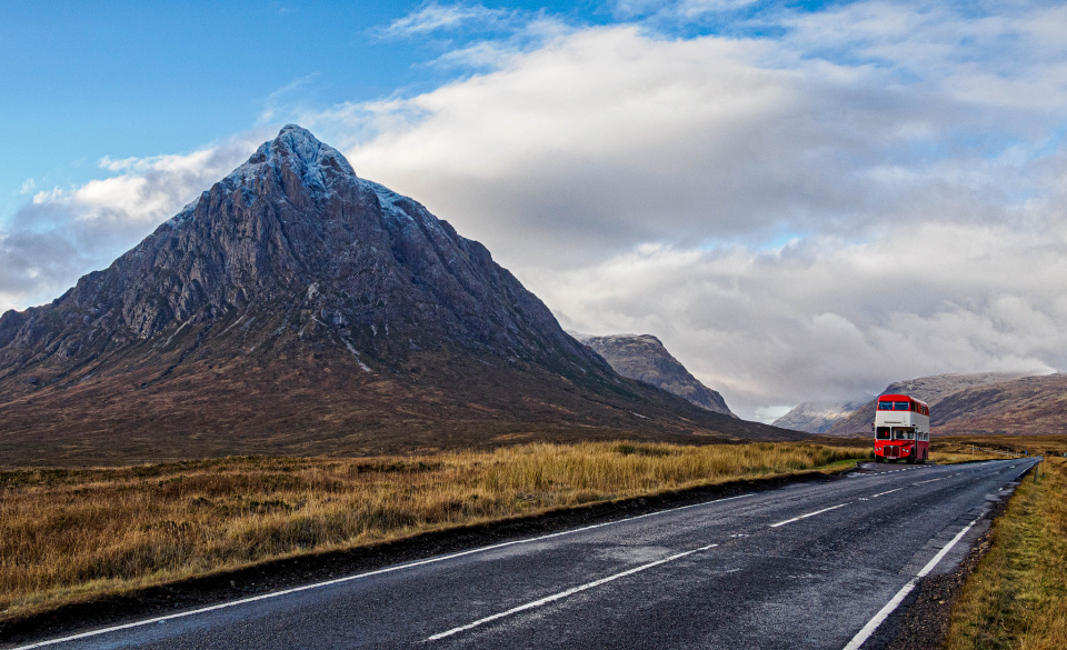 Highland Bus Stop | RockArea | Blipfoto