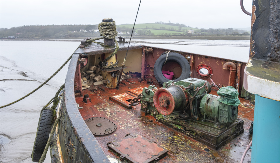 Rust and Pealing Paint | Terrifo | Blipfoto