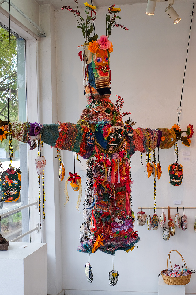 Looming Objects | kendallishere | Blipfoto