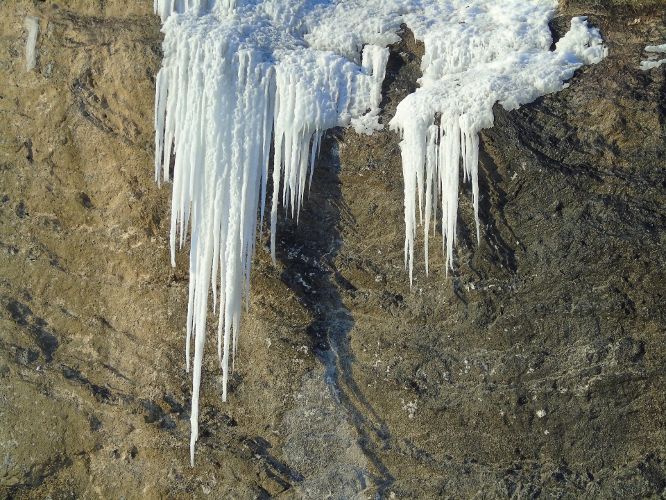 Huge icicles | wildmint | Blipfoto