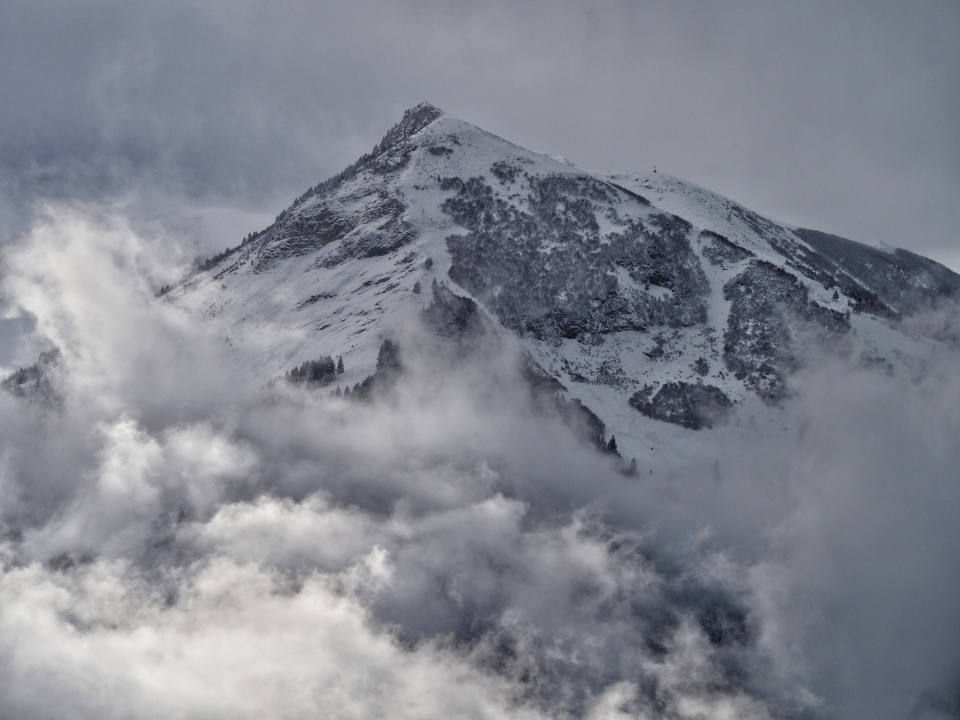 Snow has Arrived …. | HilarysView | Blipfoto