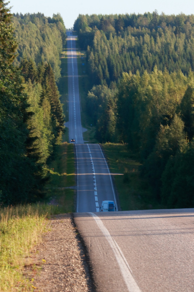 Steep hill down and up! | Terhini | Blipfoto