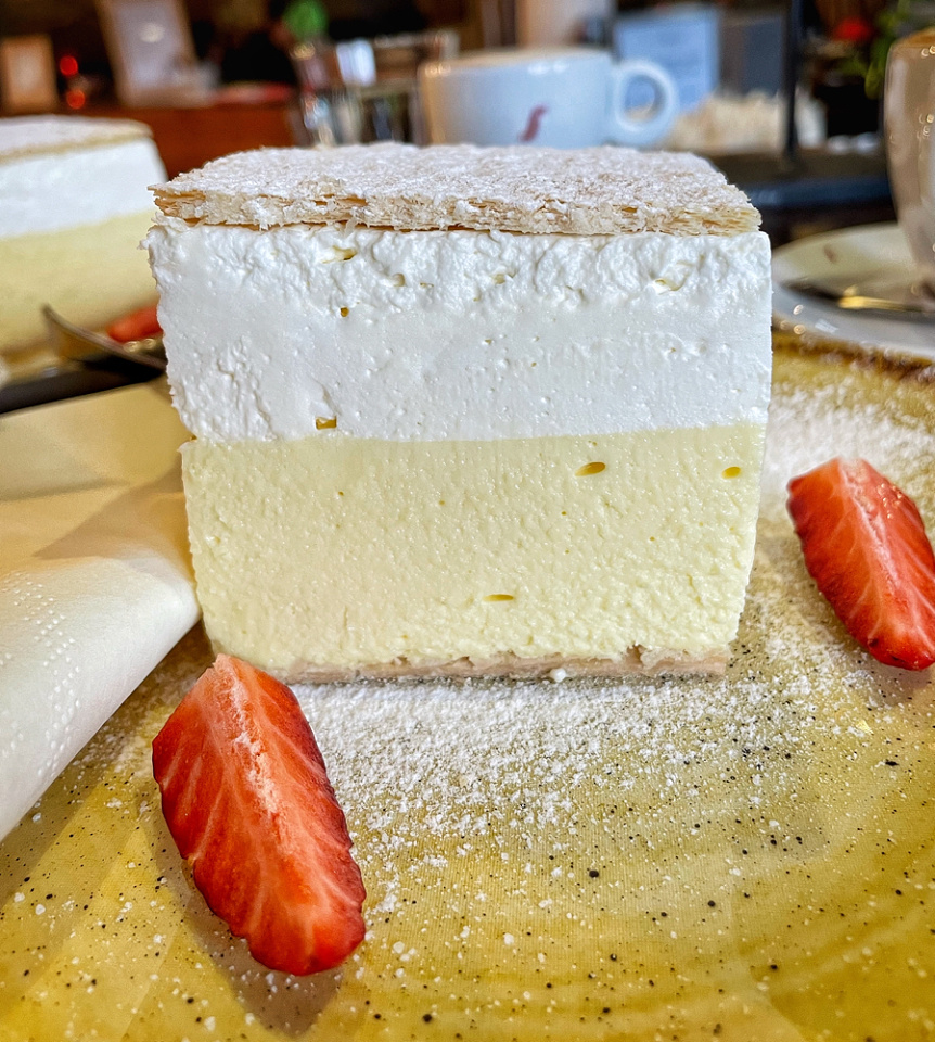 Bled cake | Baguette | Blipfoto